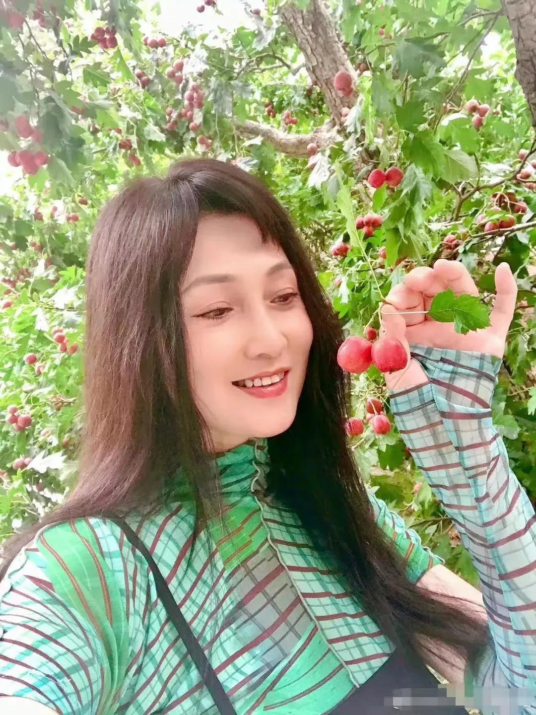 The recent beautiful pictures of the beautiful Lin Fangbing - iMedia