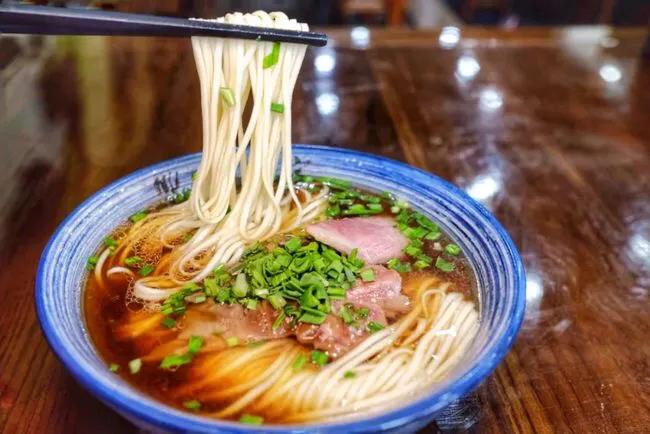 The most delicious noodles in winter are Taicang Shuangfeng Red Soup ...