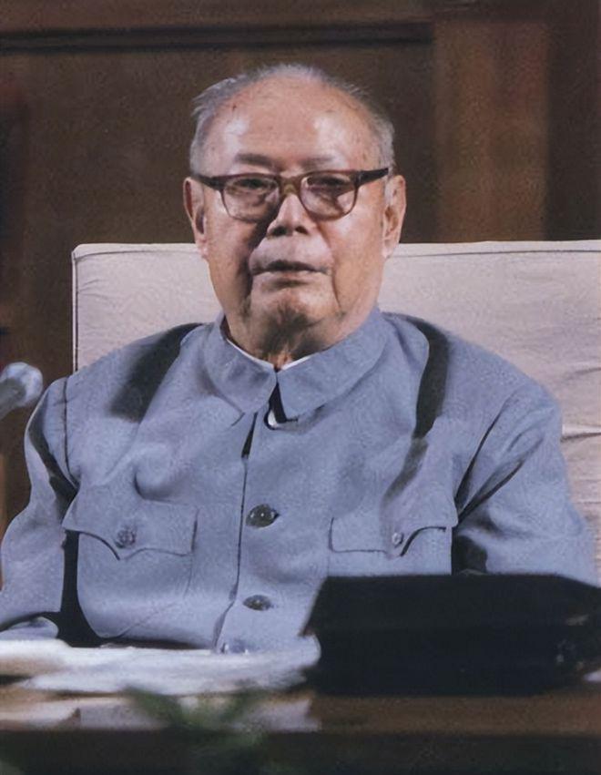 When Wang Hongwen was arrested in 1976, he encountered fierce ...