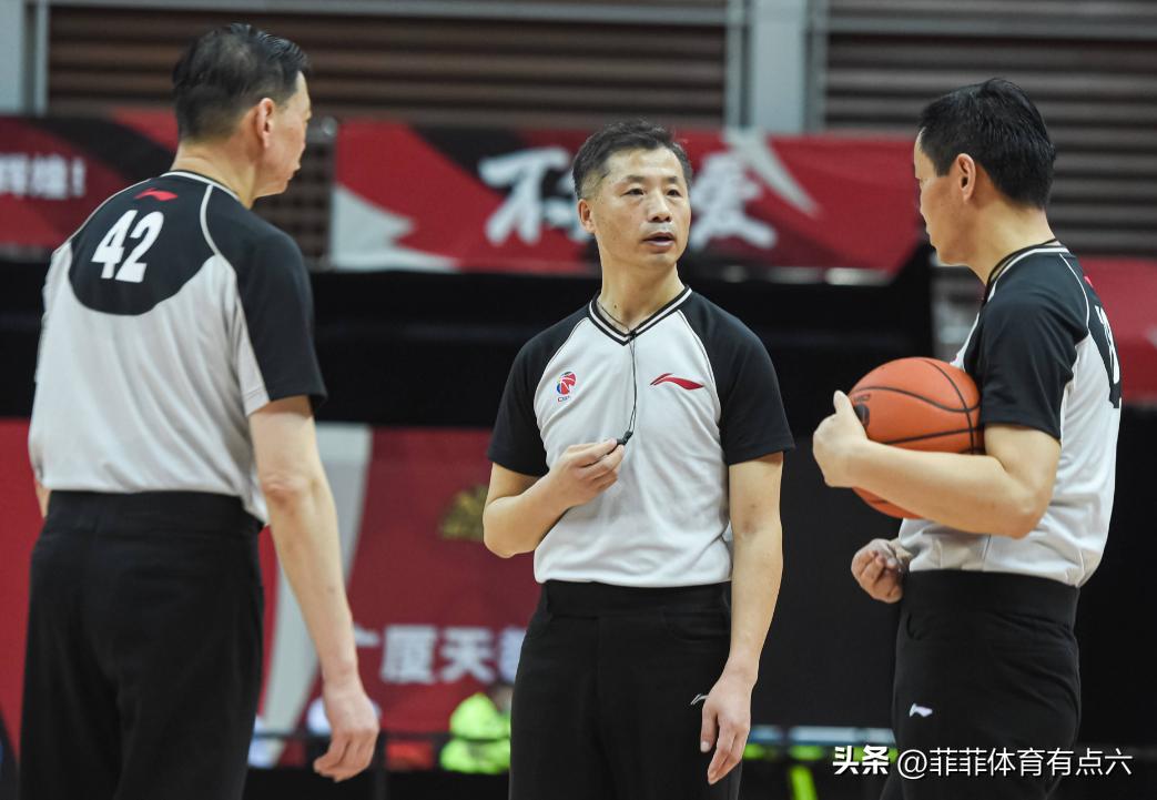 Overkill!Yu Dehao was trampled and ignored by the referee, Ah Dijiang ...