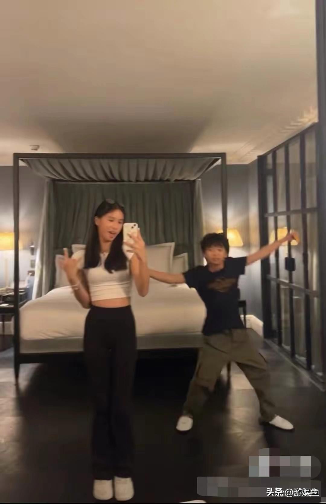 Lin Ruiyang and Zhang Ting came back in a hurry, a pair of sons and ...