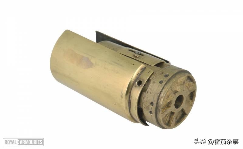 Design Exploration of Early Rapid Fire Weapon "Revolver" - iNEWS