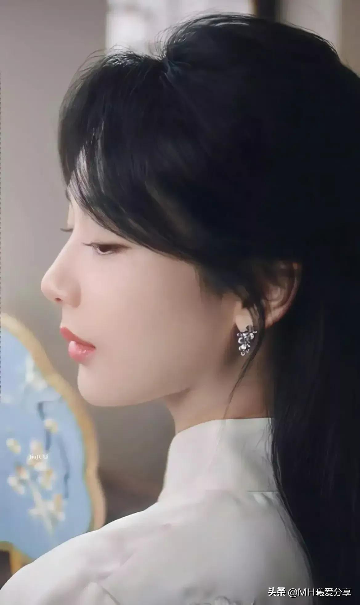 Have you seen Yang Zi wearing a cheongsam? Classical and elegant ...