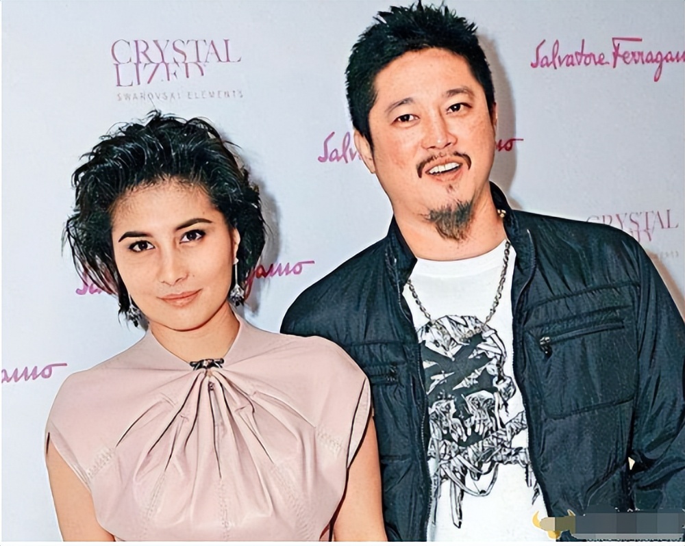 shock! He Chaoyi's husband was seriously ill and was paralyzed for two ...