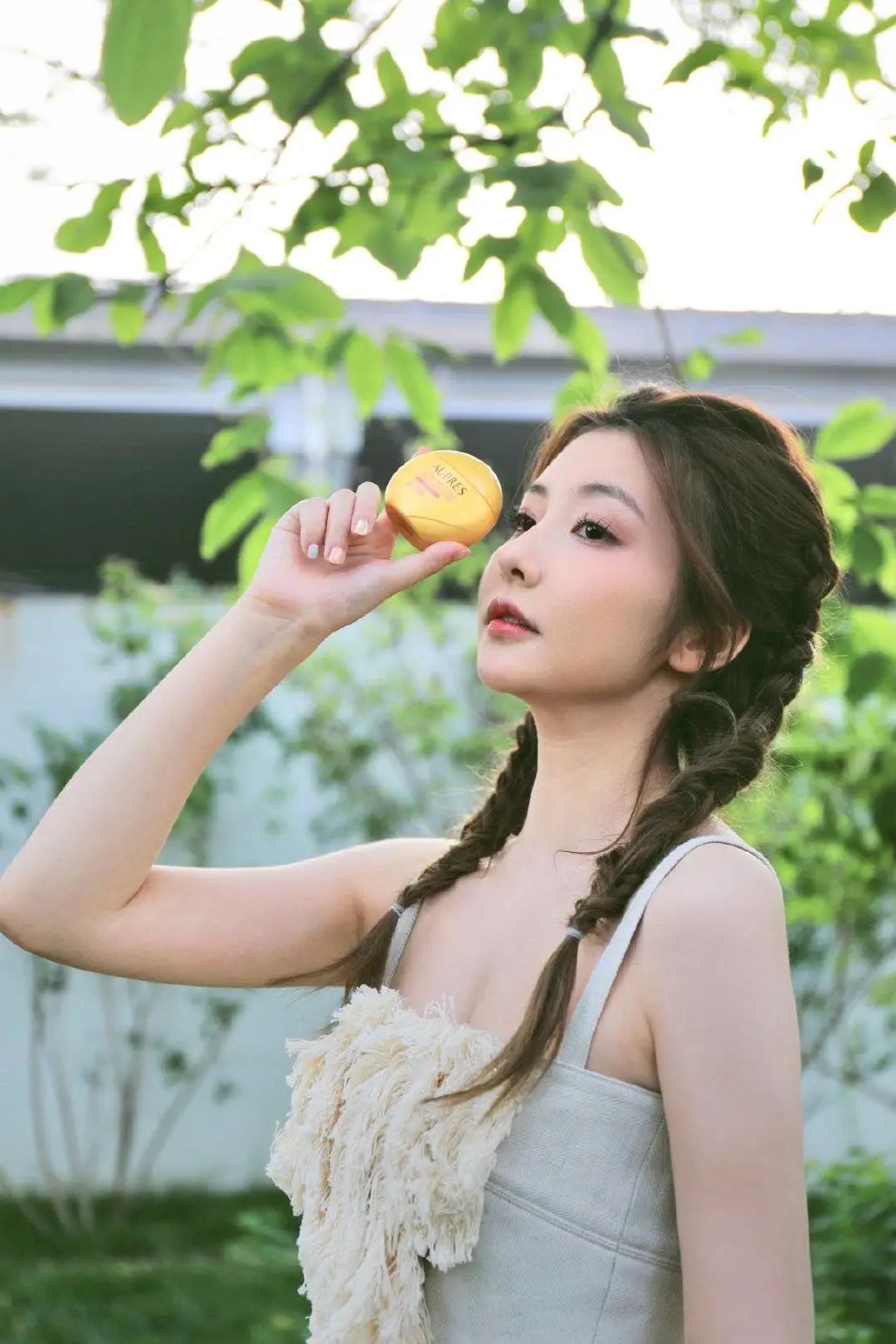 Zhu Yilong, Yi Yang Qianxi, Jackie Chan, Xiao Zhan, Yang Zi, Chi Zi, Chen Duling - iNEWS