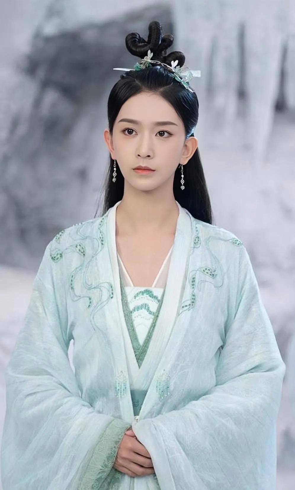Jia Ze as Zhuo Yunji - iMedia