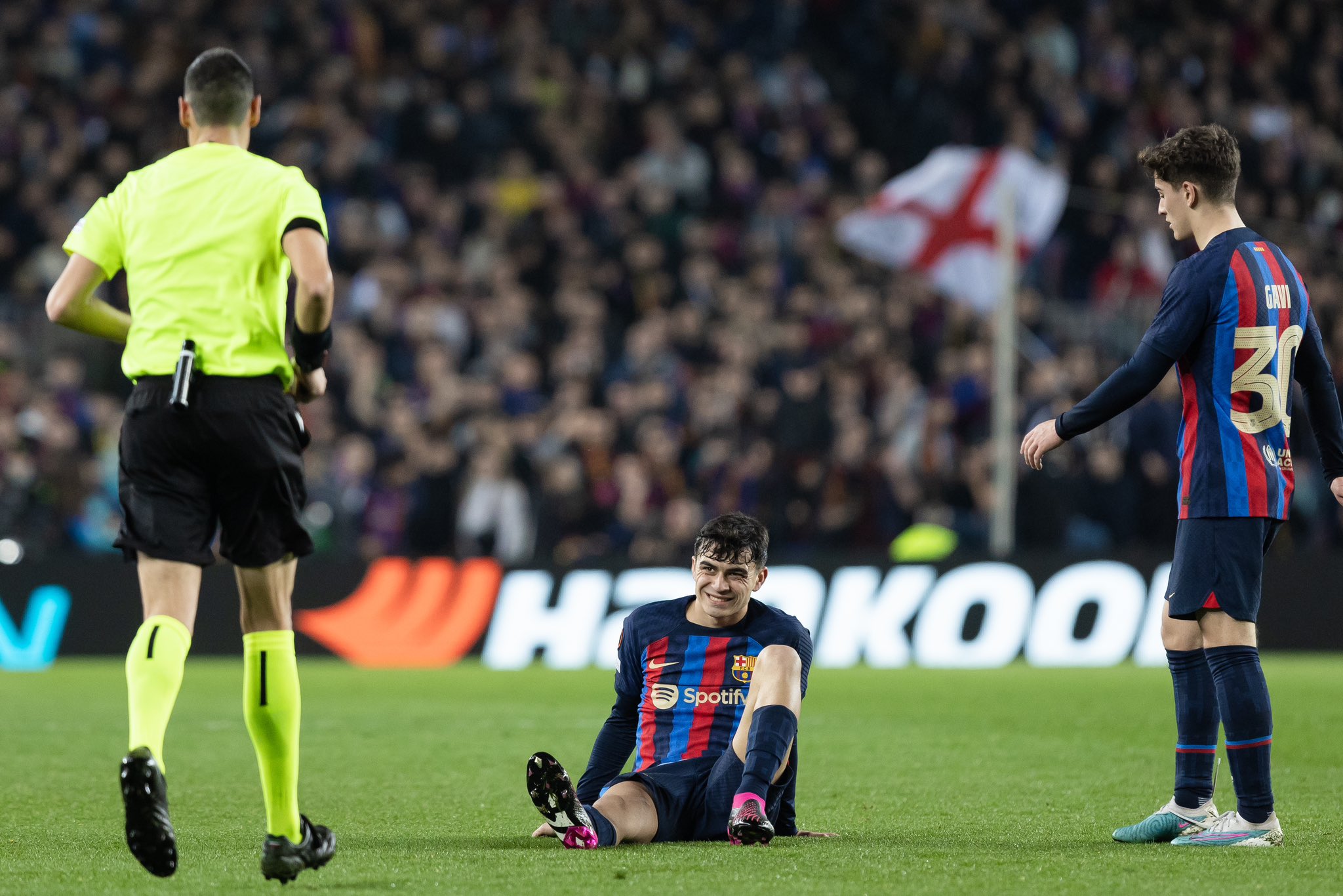 Barcelona's 20-year-old superstar fell again: 6 injuries in 2 years ...