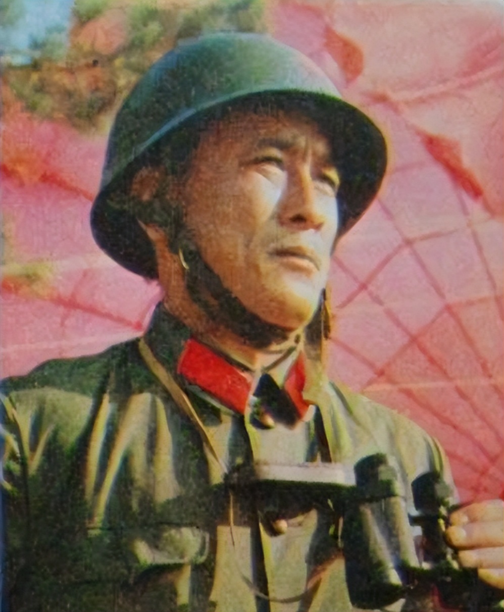 Li Lianghui: former commander of the Xinjiang Military Region, joined ...