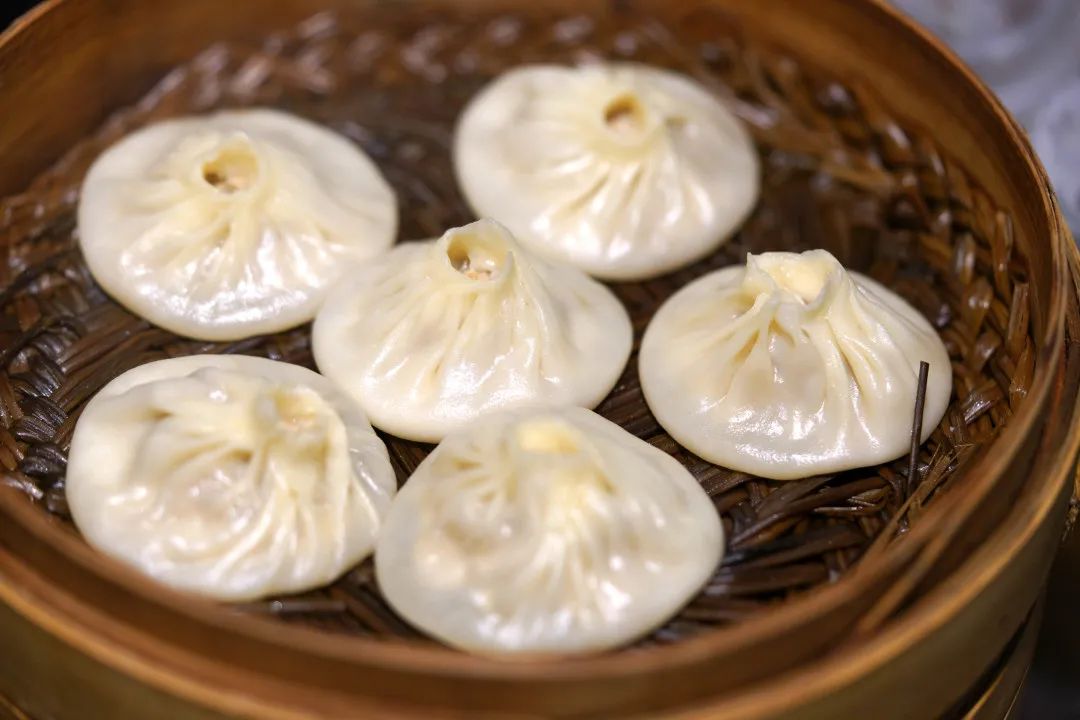 "Premature", "Middle" and "Midnight", in Wuhan, eat, eat, eat - iNEWS