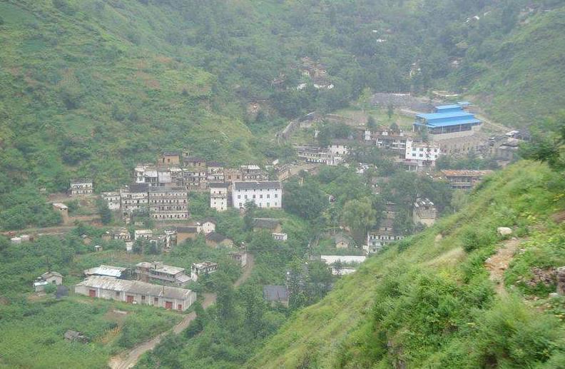 In 2002, human traffickers escaped from prison and hid in Dashan caves ...