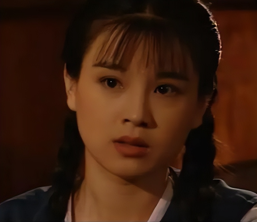 Known as the "No. 1 Beauty in Ancient Costume", she was abandoned after giving birth to a ...