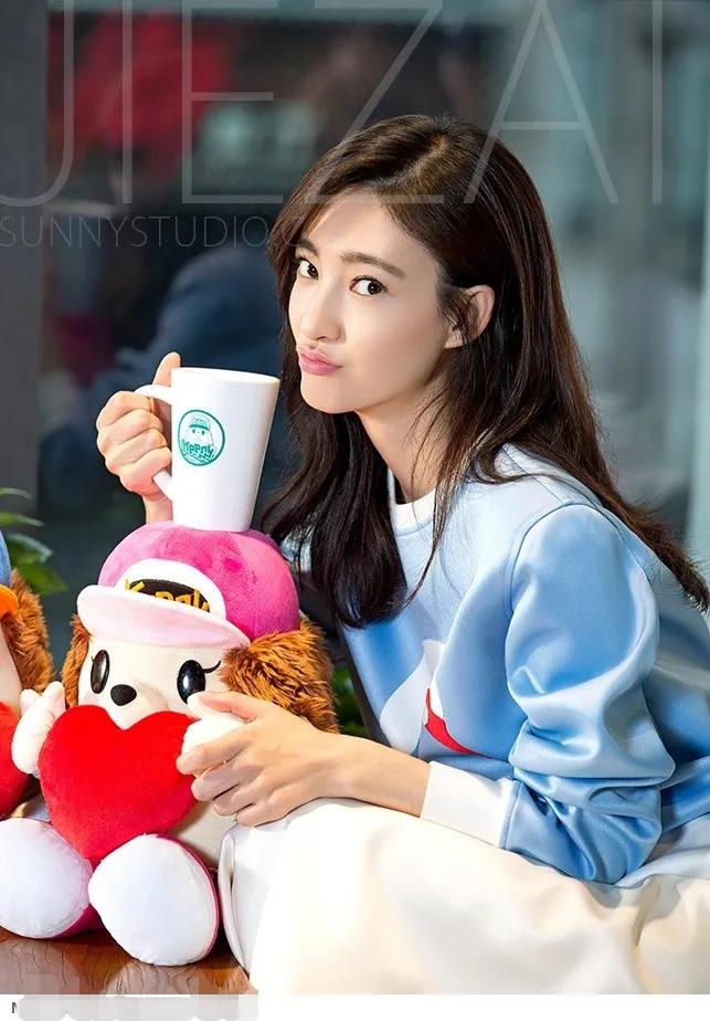 Wang Likun, the undressed goddess who ran out on the prairie of Inner Mongolia - iNEWS