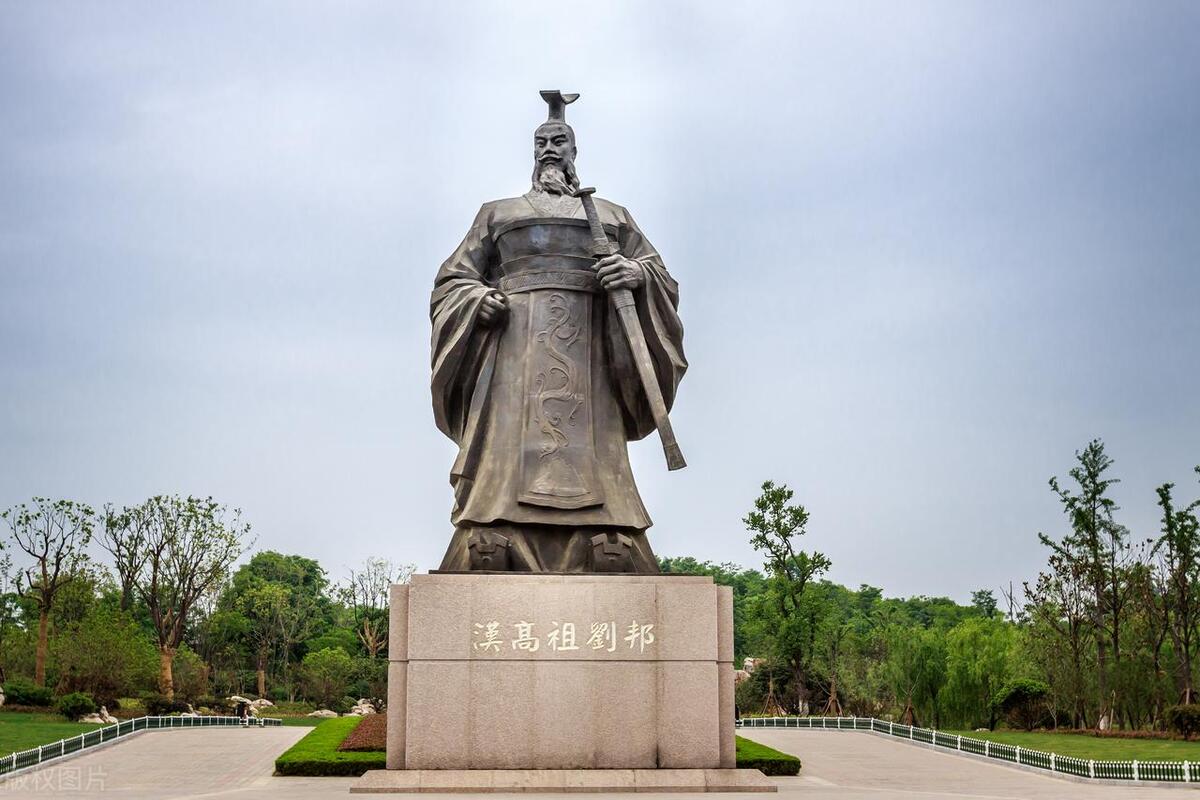 Why Liu Bang can sneak through Chen Cang to win the world, but Liu Bei ...