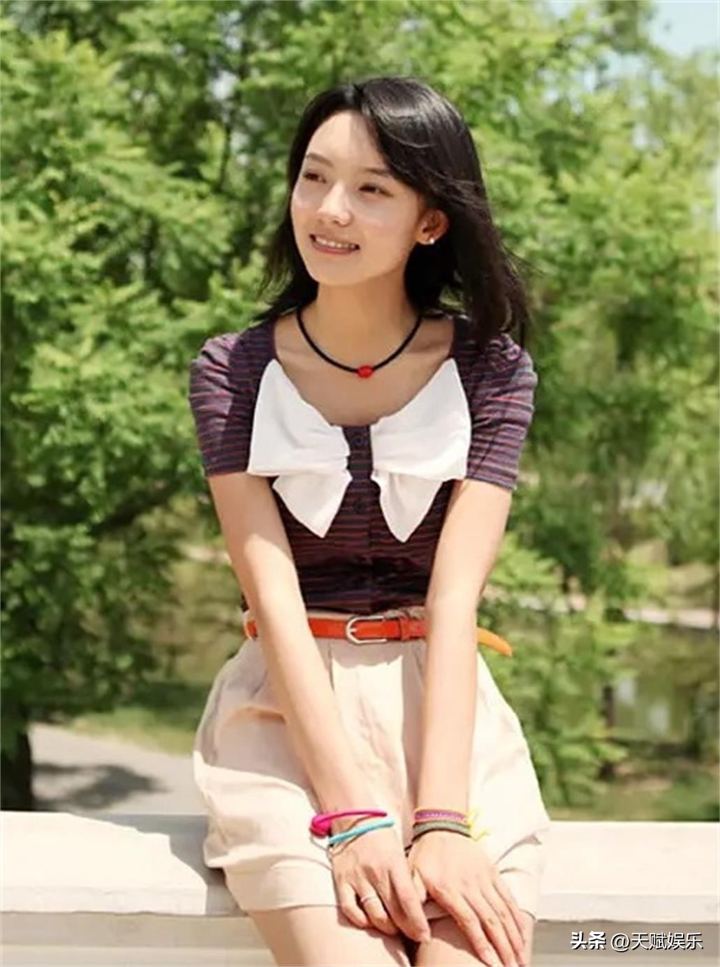 Look at the photo of film and television actress Lin Yuan in the 38 ...