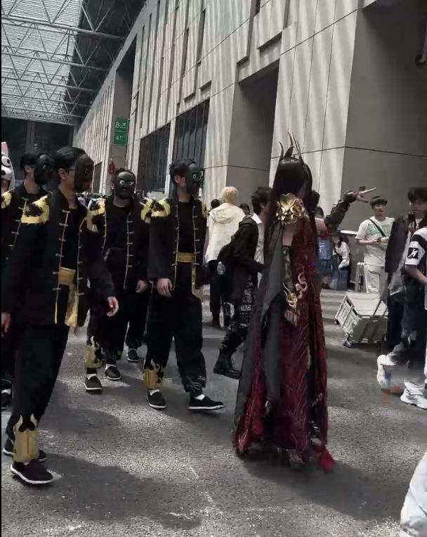 同樣是「大」狠活，憑啥這名女coser在cp29的攤位排隊3小時 - 頭條匯