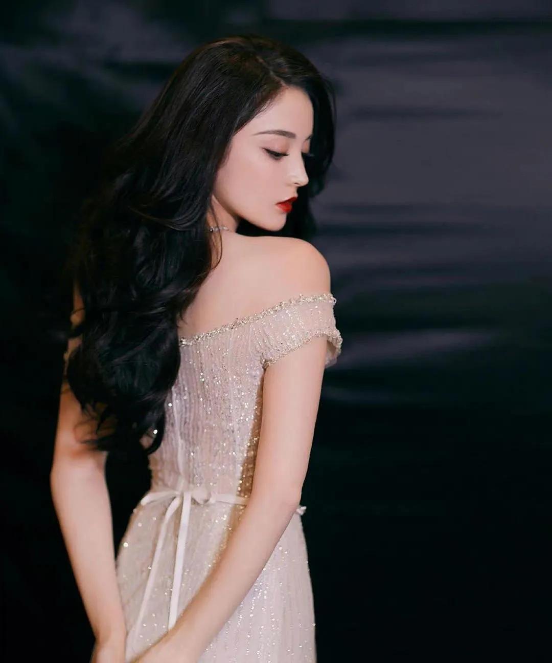 Sexy beauty Guli Nazha - iNEWS