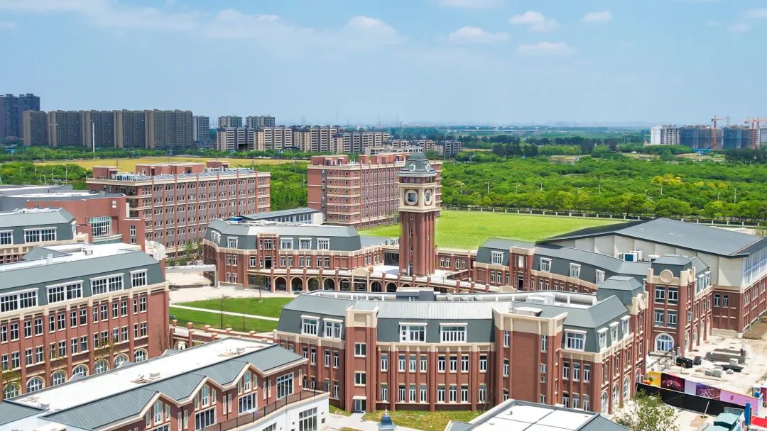 Interview with Simon Kenworthy, Founding Principal of Nantong Huili ...