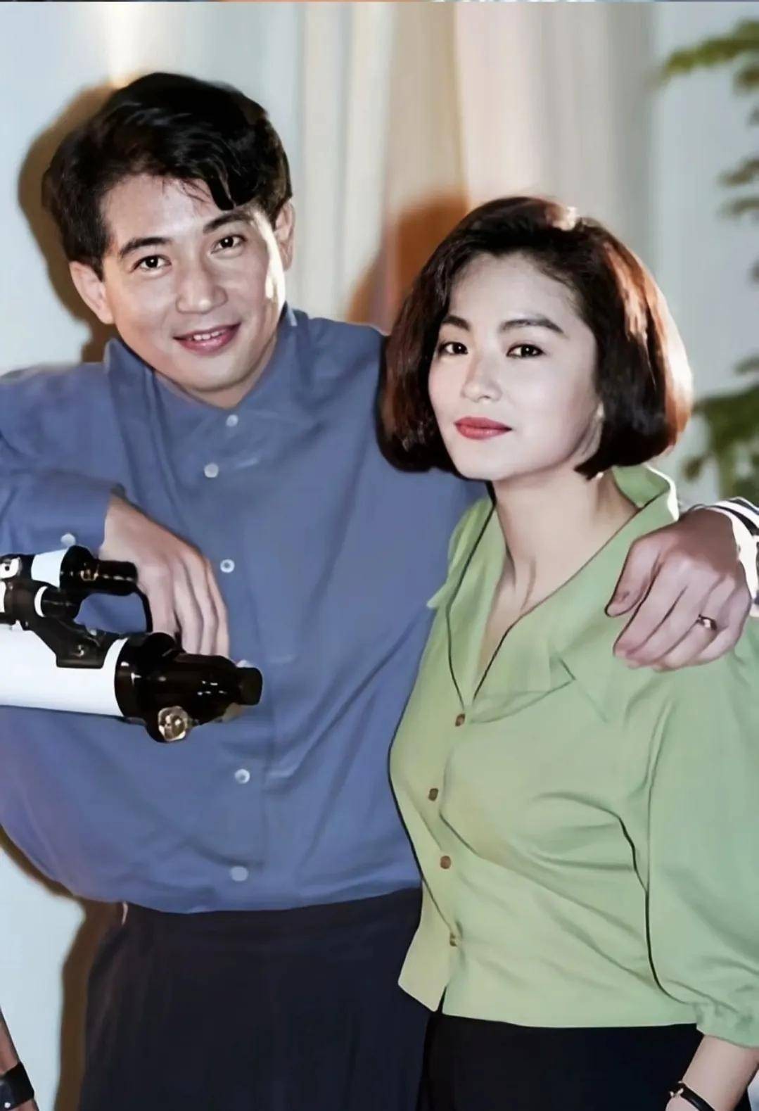 Qin Han and Brigitte Lin have been in love for 20 years: There is nothing wrong with him, he ...