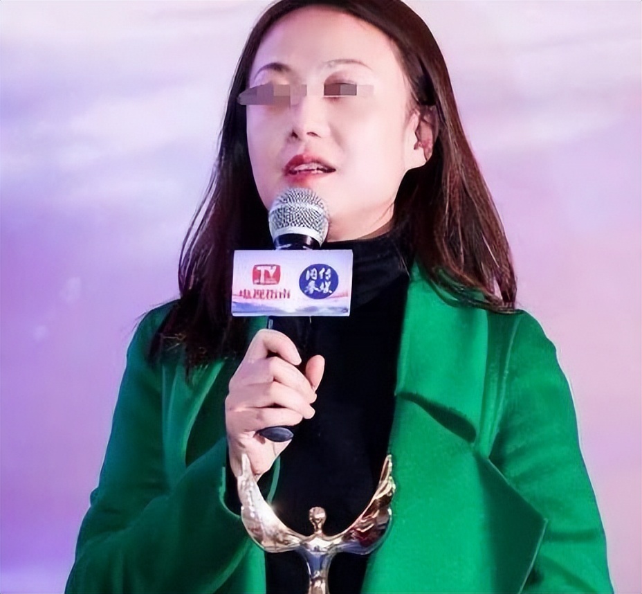 Review of "The First Beauty Editor-in-Chief" Tao Yan's Absurd History: Her extravagance and ...