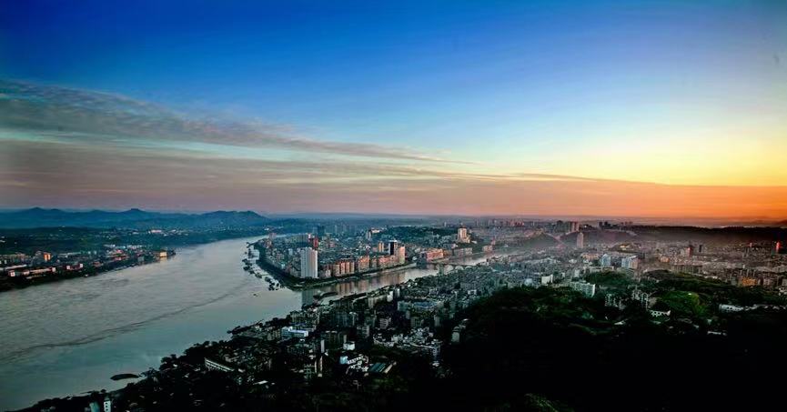 "Living" history, the years rotate 450 years - iMedia