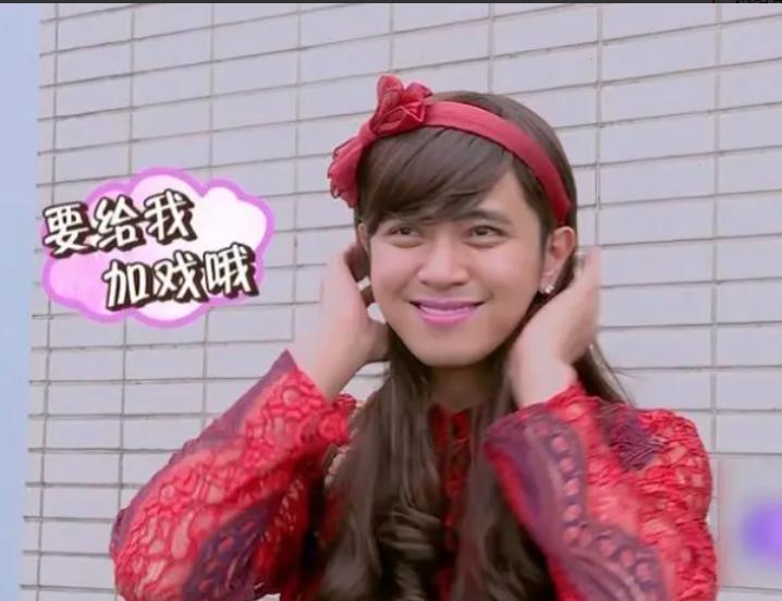 Luo Zhixiang's "transgender" debut in Thailand, shy and twisting is not ...