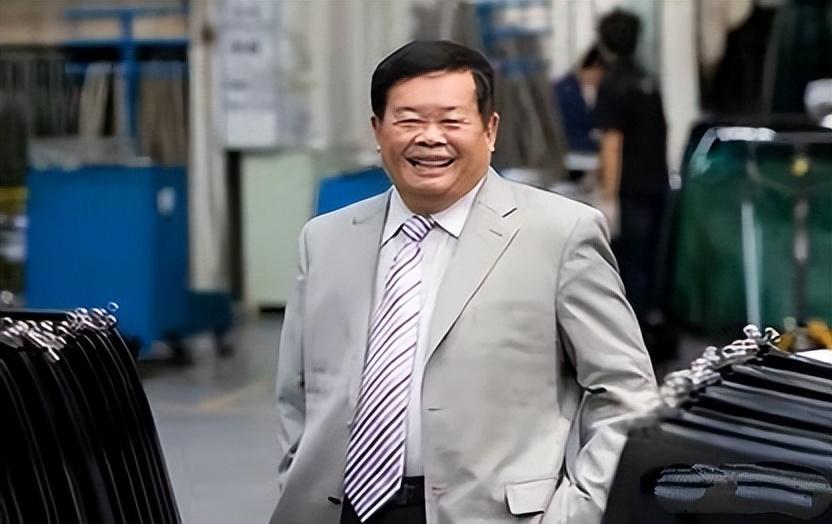 Let Niuwa become a glass king, and he is still building a factory in ...