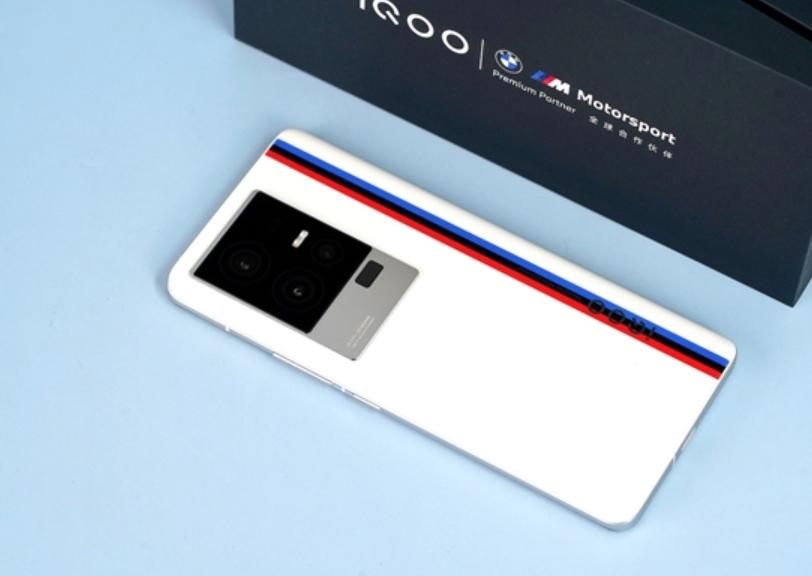 Vivo really figured it out, Snapdragon 8Gen2+200W+2K screen, 512GB dropped by 1200 - iNEWS