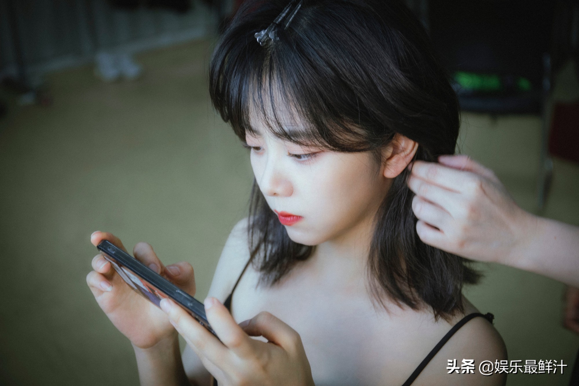 Tan Songyun, a petite and beautiful girl!How did she come along? - iNEWS