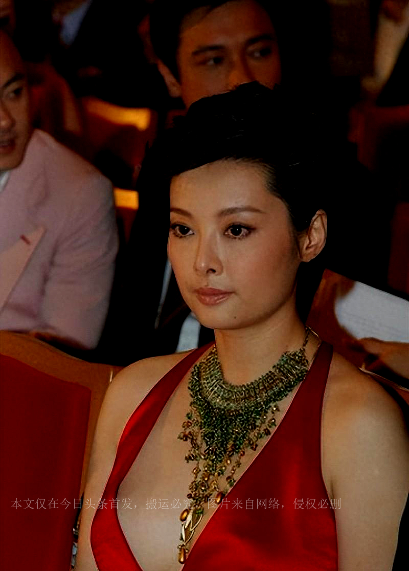 Is Yuan Li, who bombards the show crew, exposes scandals about celebrities, and speaks out ...