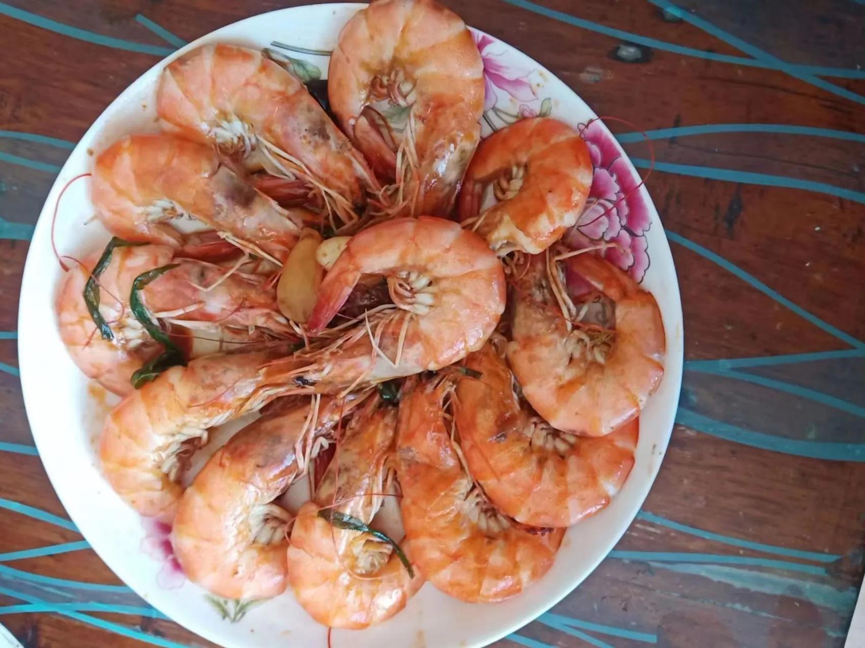 The Mid-Autumn Festival banquet for a family of five in rural Dalian ...