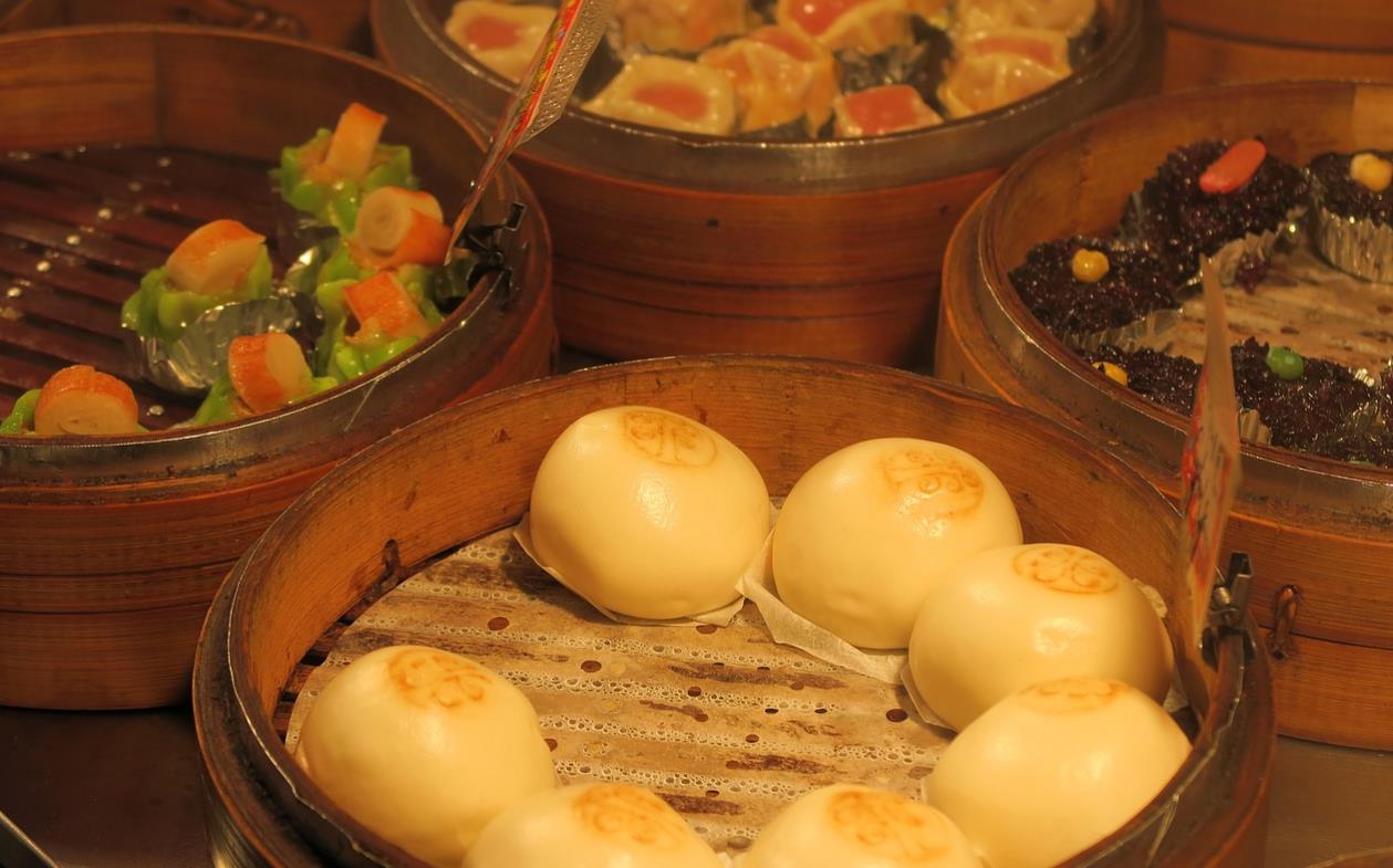 What did the ancient gentleman pay attention to when eating? - iNEWS