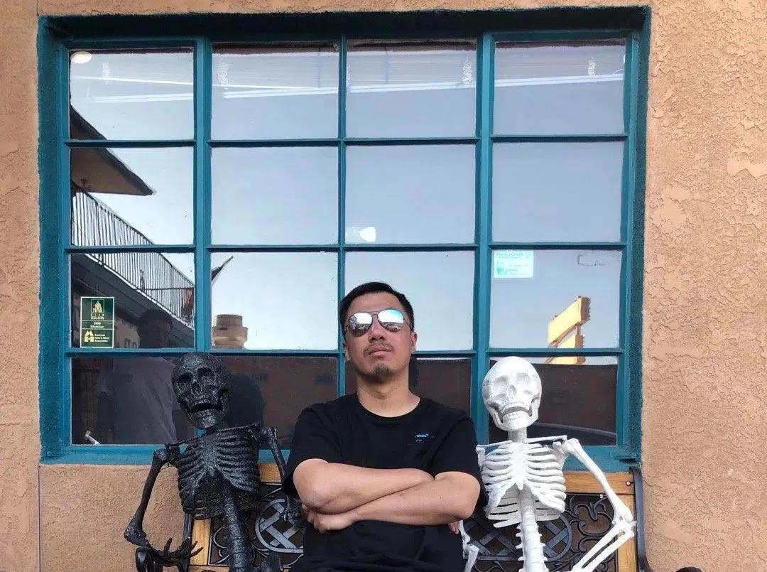 The gold medal director is working again, and the new travelogue is ...