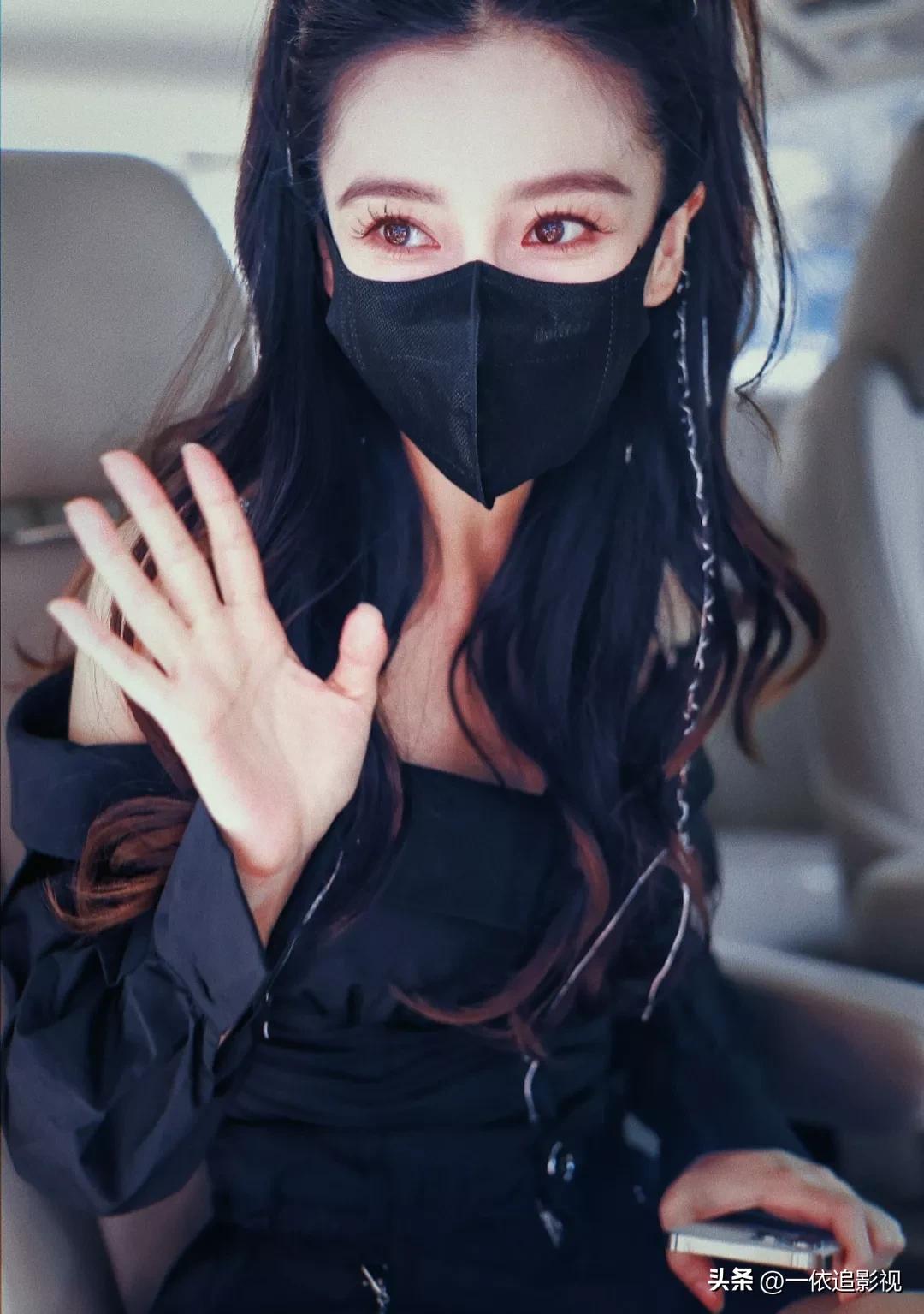 Angelababy Yang Ying: The new double ponytail curly hair is so sweet ...