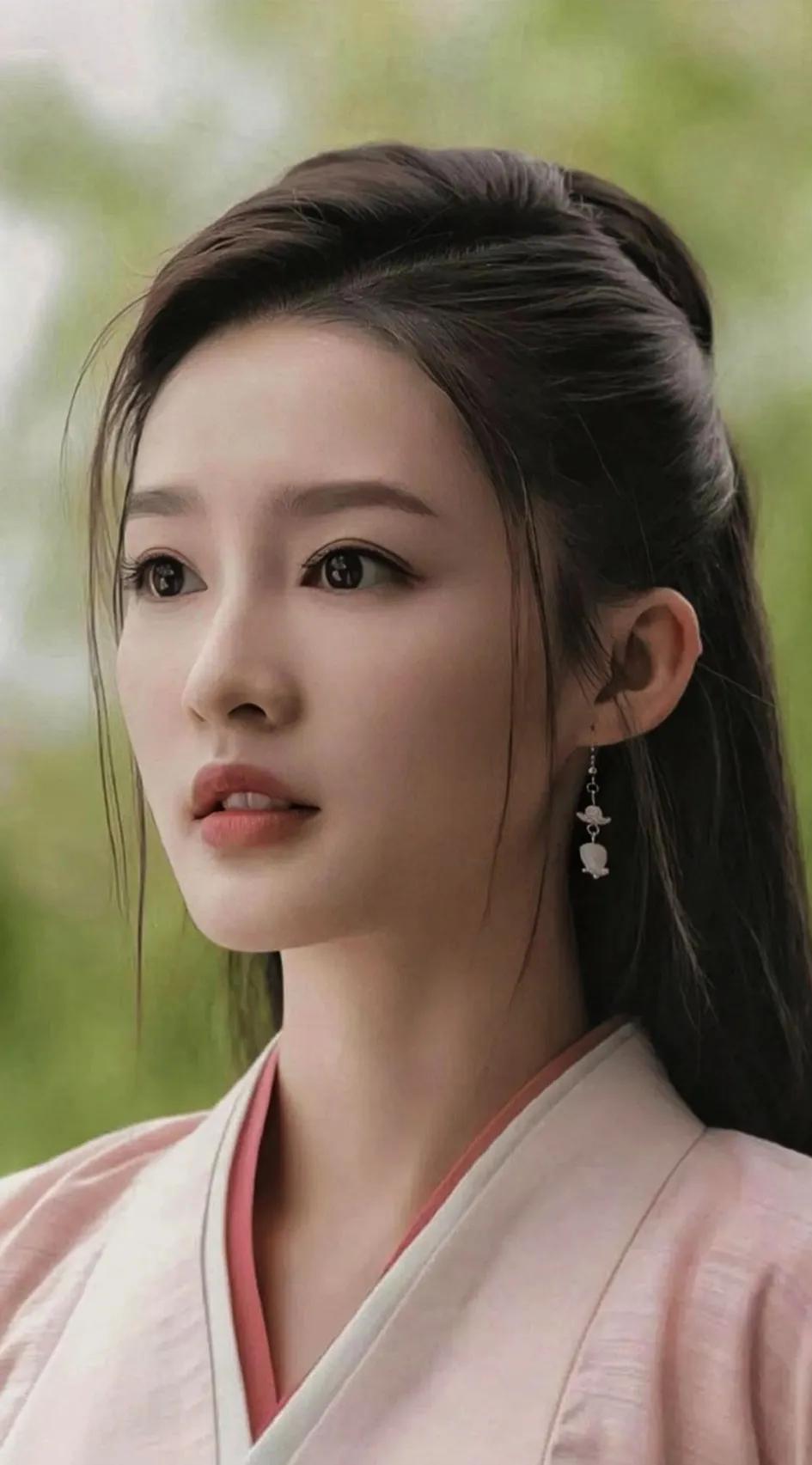 Sharing of beauties in ancient costumes——Li Qinzhi Lin Waner's wardrobe ...