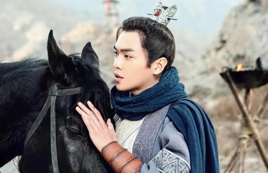 Huo Qubing can't compare with Wei Qing, because he is not good at army ...