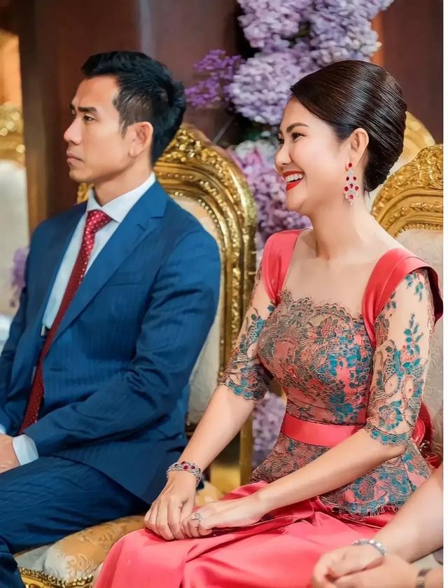 The wedding of Hun Sen's relatives became a carnival for dignitaries ...
