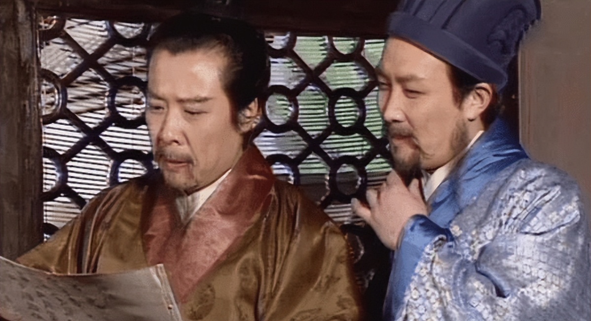 In order to protect his own power, he provoked Liu Bei to kill his ...