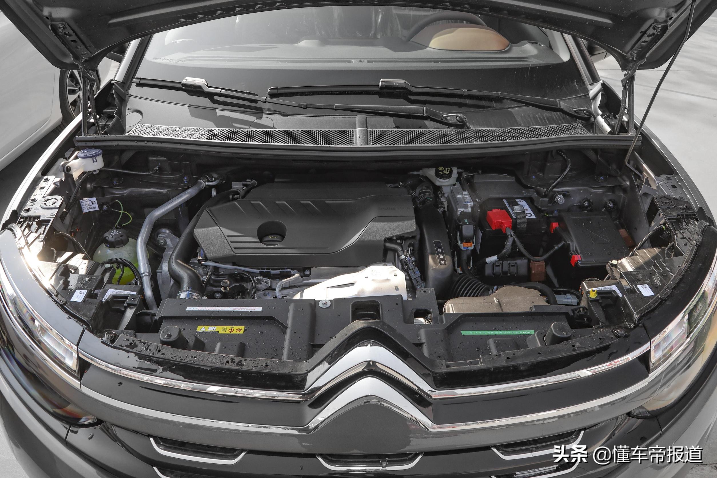 Split headlights become "double eyelids"!The new Citroen C5 AIRCROSS ...