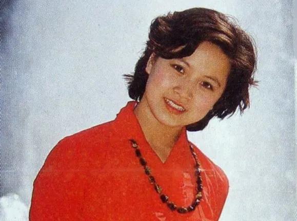 Zhao Yue: Tong Fan's second marriage was opposed by his mother. After ...