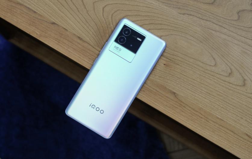 There is no need to choose the latest model when buying a mobile phone ...