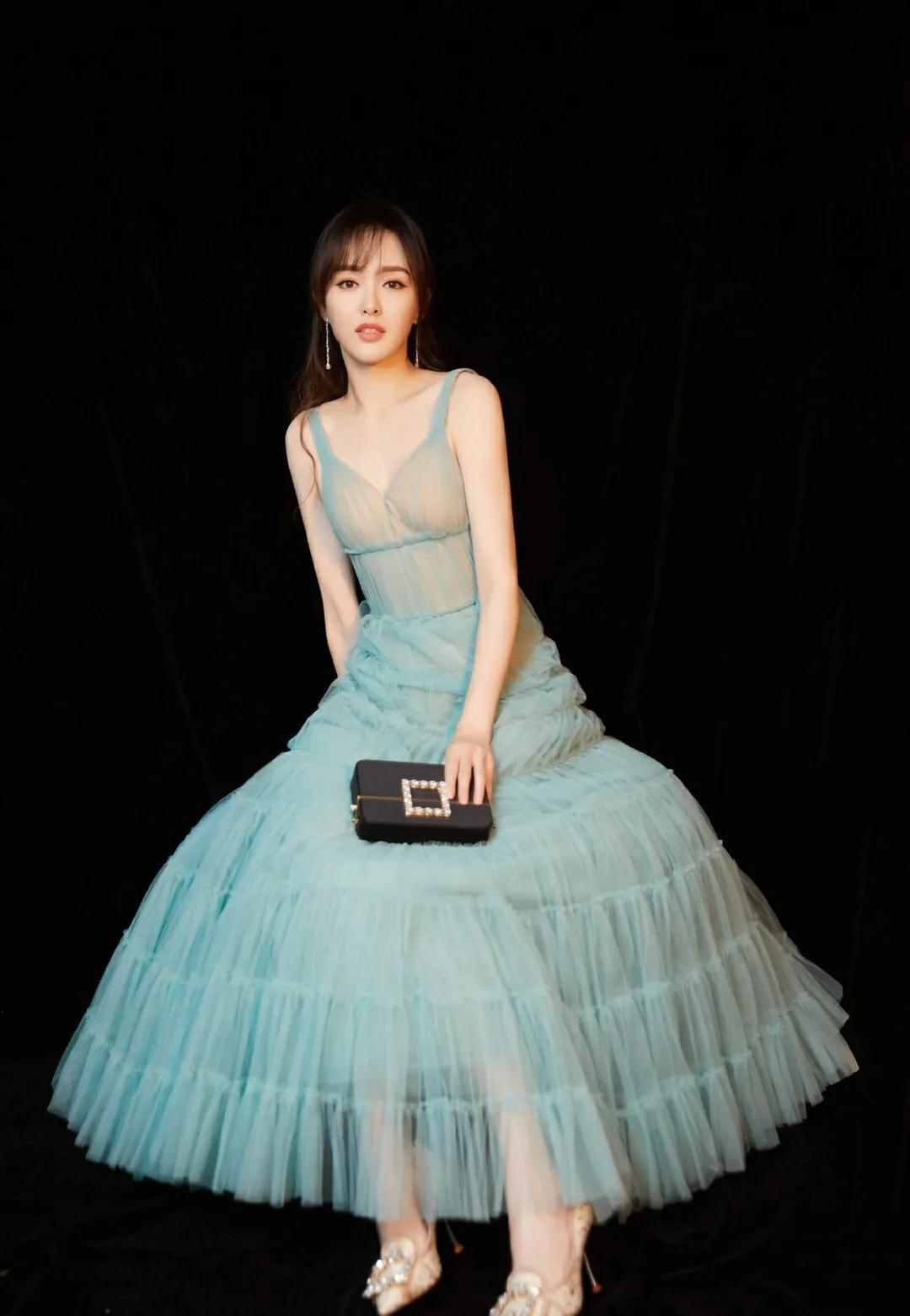 Intellectual Beauty Tang Yan - iNEWS
