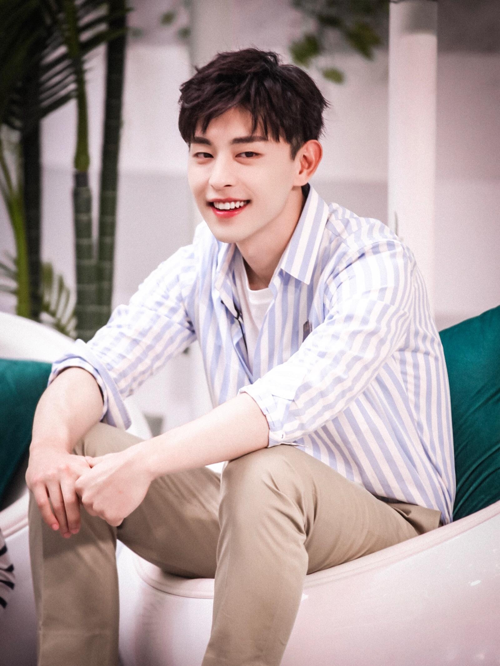 Deng Lun rushed to the doctor for his comeback?It doesn't matter how ...