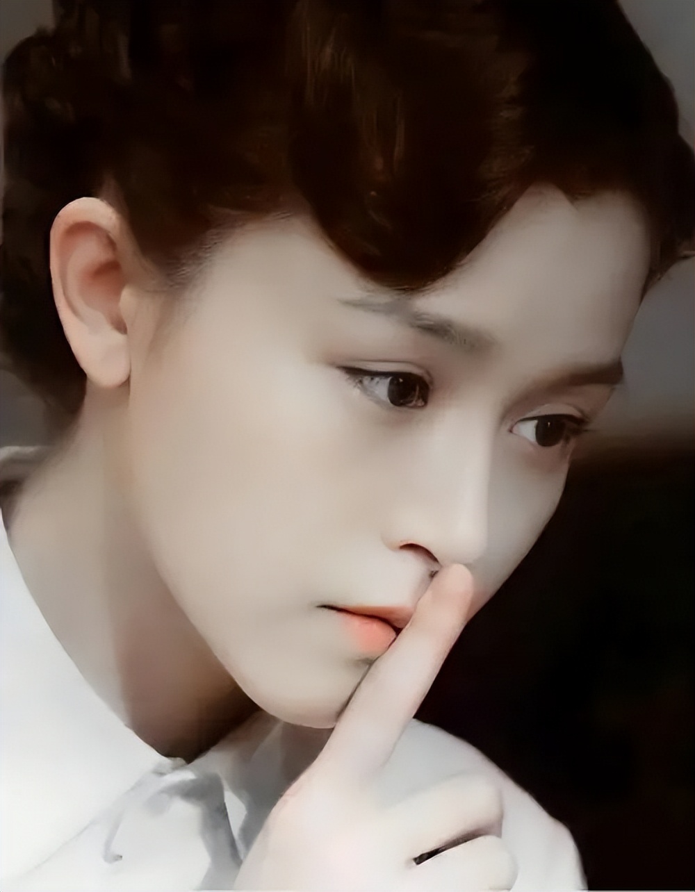 Hong Kong young model twins-"The Missing She" Wen Yongshan - iNEWS