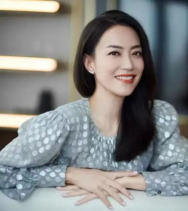 She is an indispensable person in Nicholas Tse's life. She has been ...