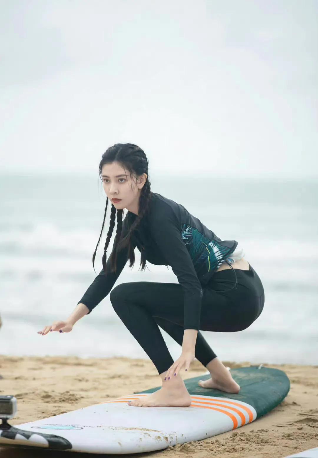 Song Yanfei: Slender figure, flowing eyes - iMedia