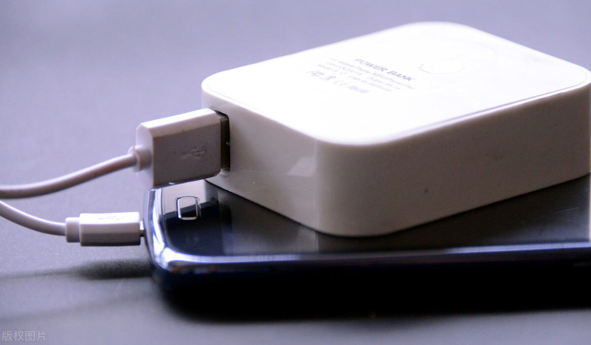 Are you using your phone while charging?Do you understand the dangers ...