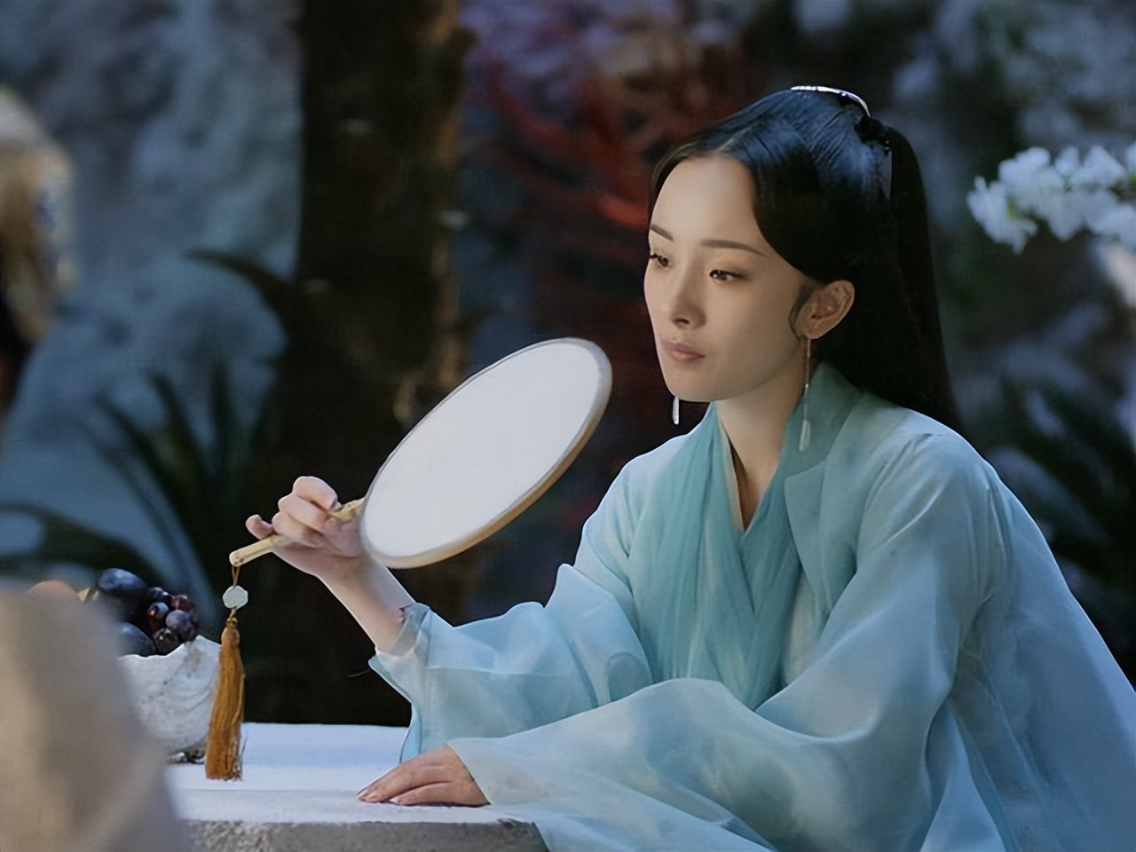 Under the great wheel of fate, Bai Qian is as tolerant as a peach ...