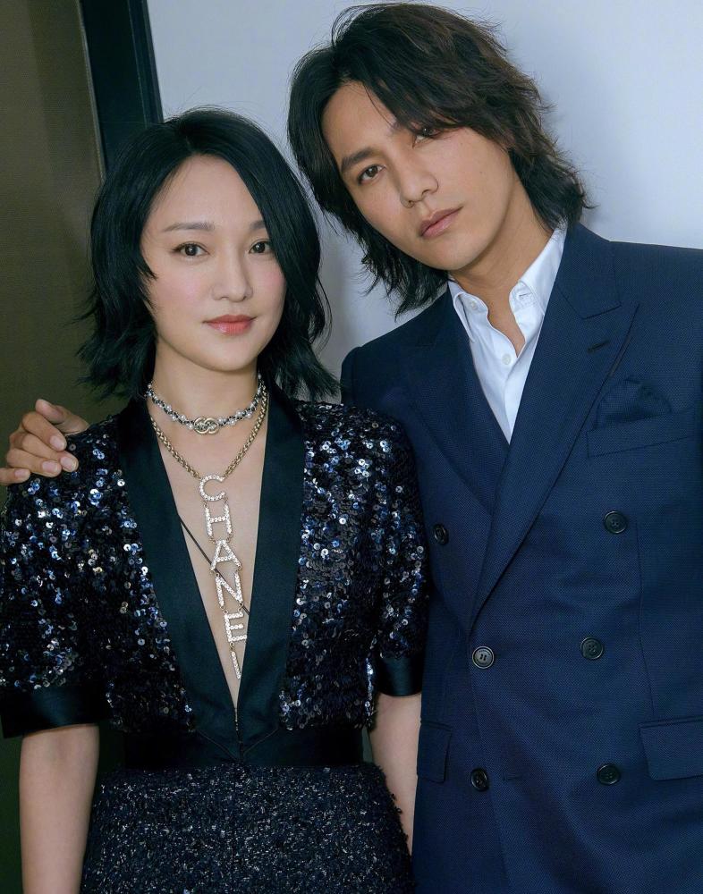 Friendship eventually becomes love, Zhou Xun and Chen Kun were revealed to be married in secret ...