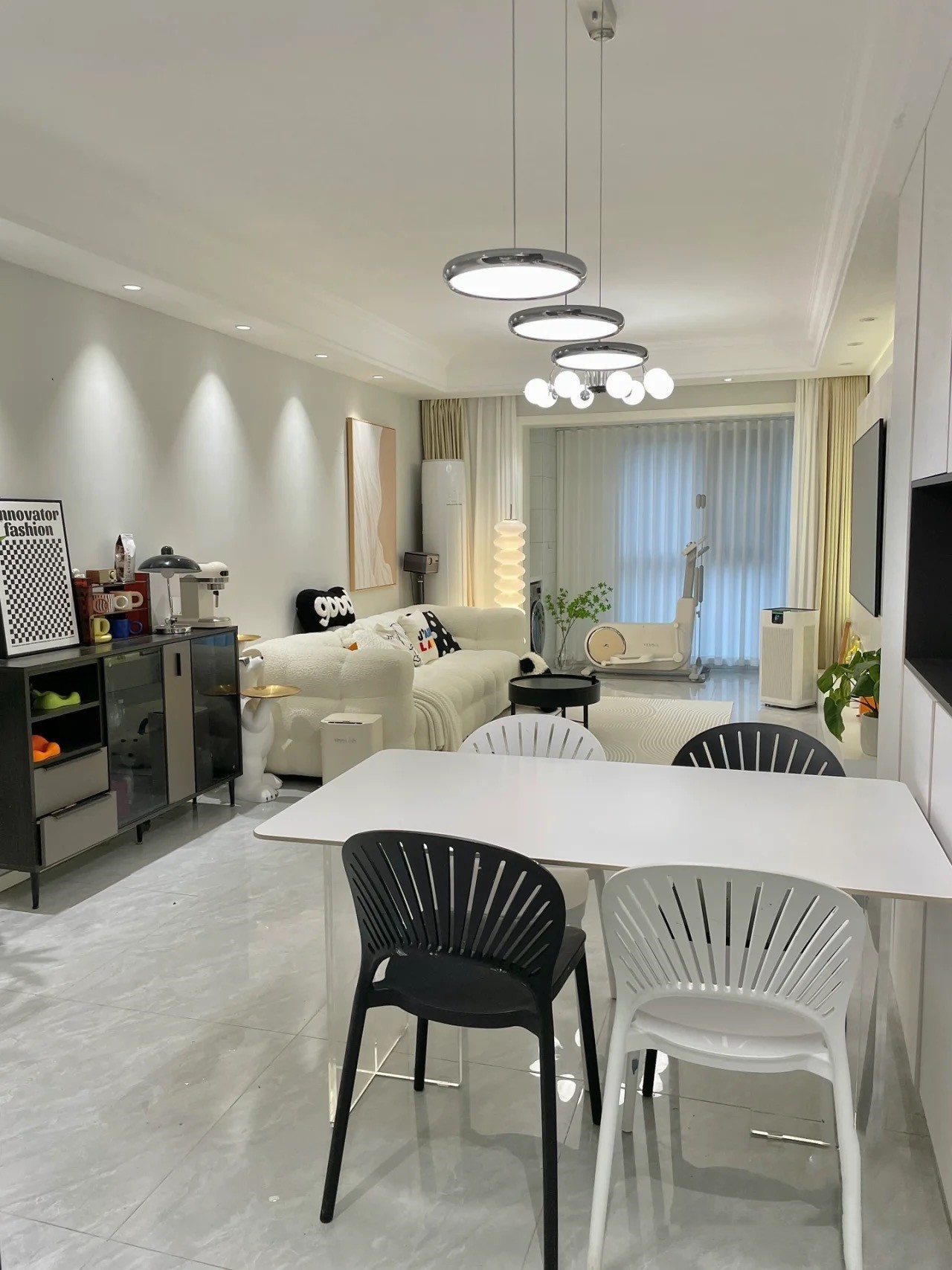 Her house is 108 square meters, the whole house is simple and elegant ...