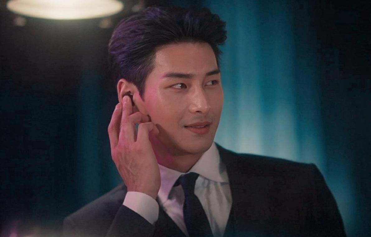 Apo, the actor of "The Young Master of the Gangster Falls in Love with ...